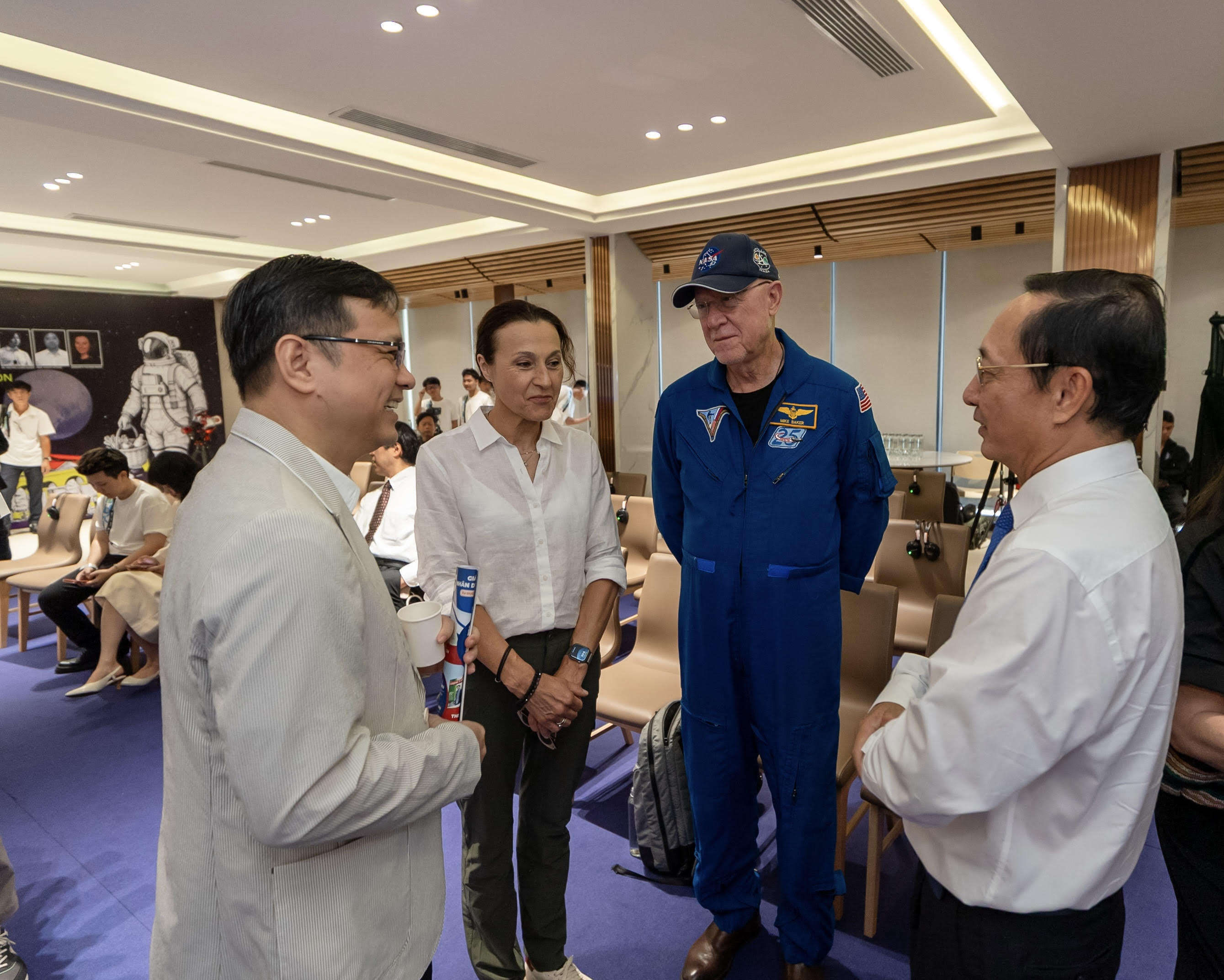 Viet Nam Space Week - Big Dreams Among the Stars